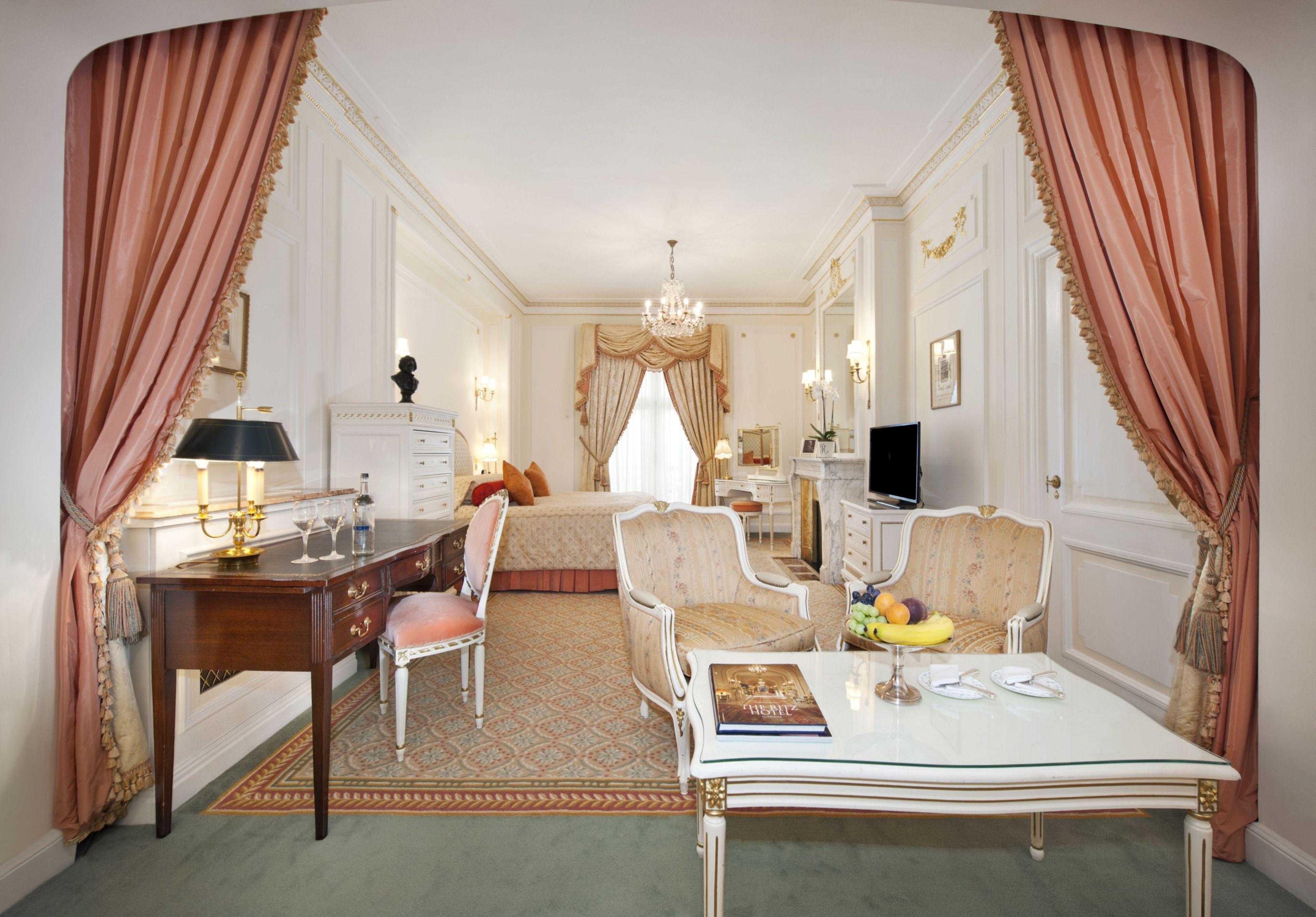 THE RITZ LONDON HOTEL